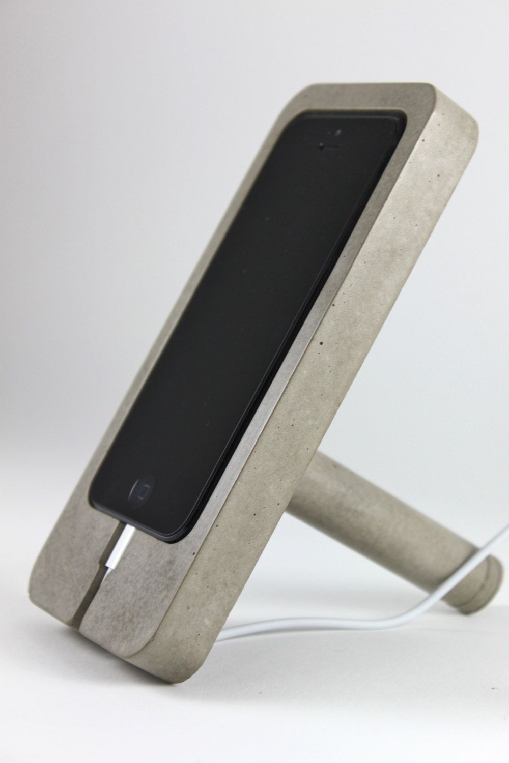 10 Unique Concrete Phone or Tablet Docking Stand Ideas • Shilpidea.Com